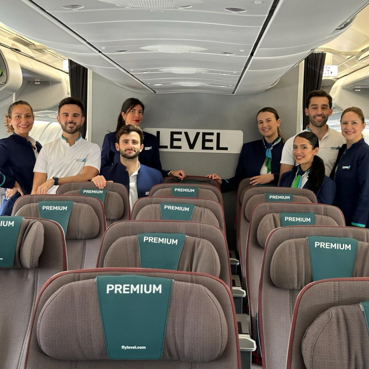 LEVEL, reserva vuelos directos y billetes de avión baratos